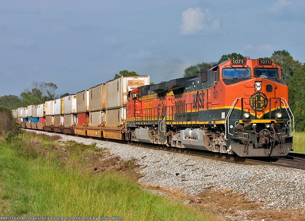 BNSF 1071